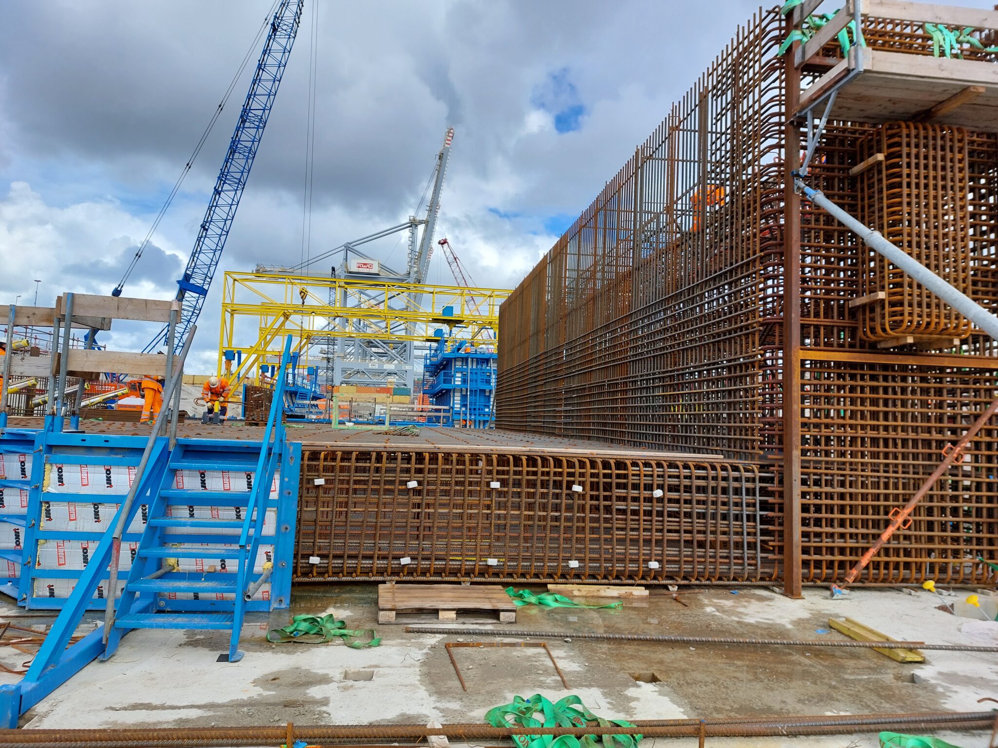 Quay walls - Port of Amalia - SBE- Experts at Play